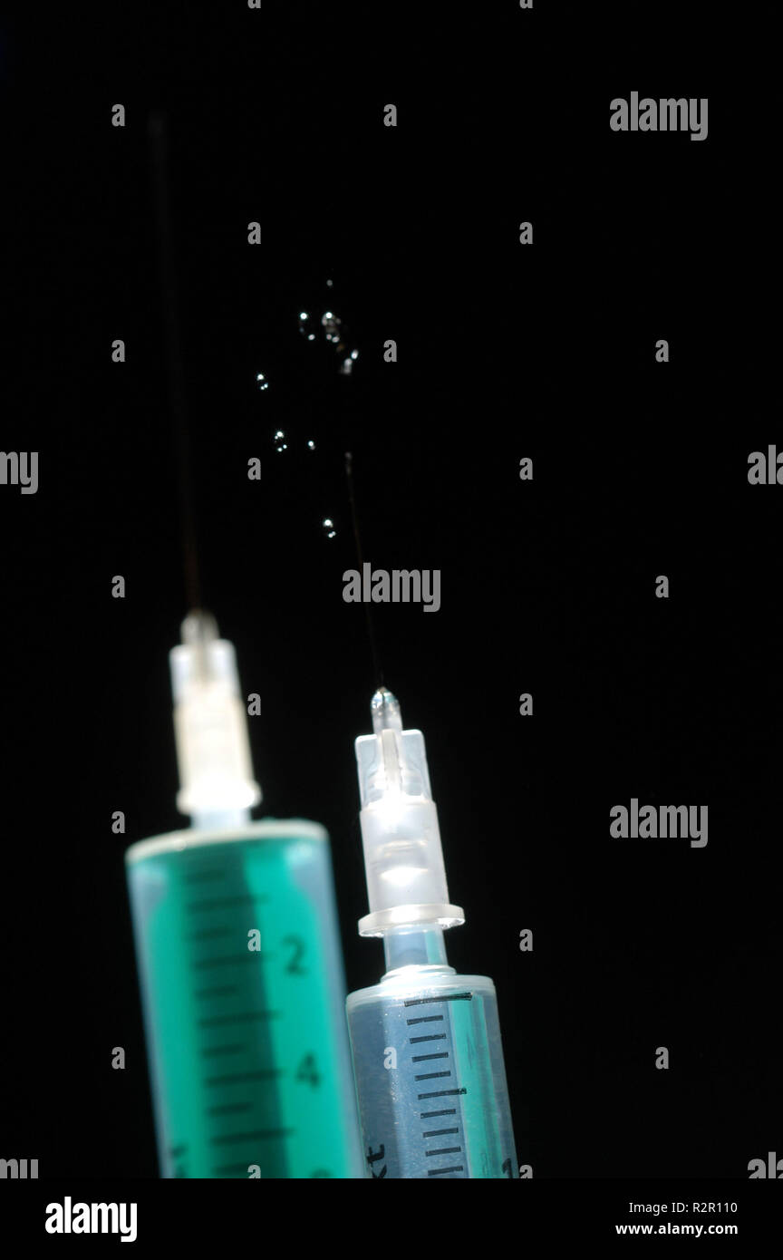 syringe and needle Stock Photo - Alamy