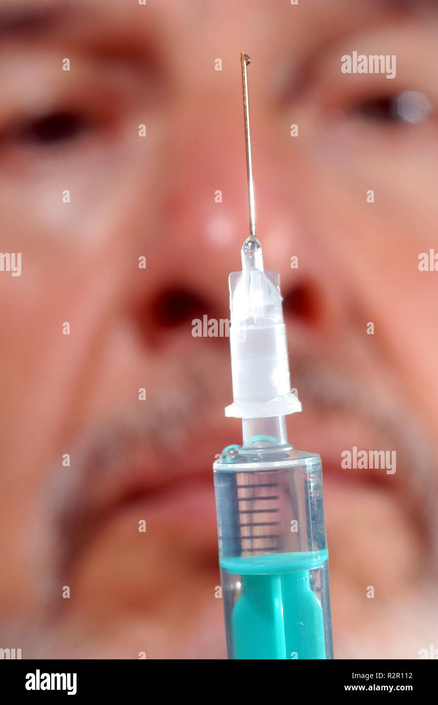 syringe and needle Stock Photo - Alamy