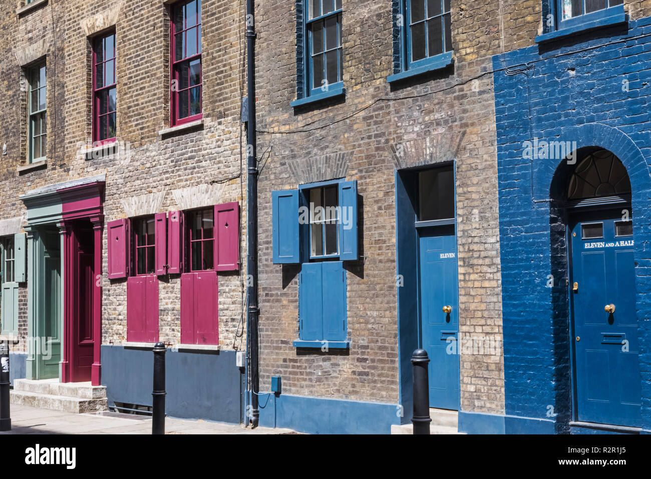England, London, Spitafields, Fournier Street Stock Photo - Alamy