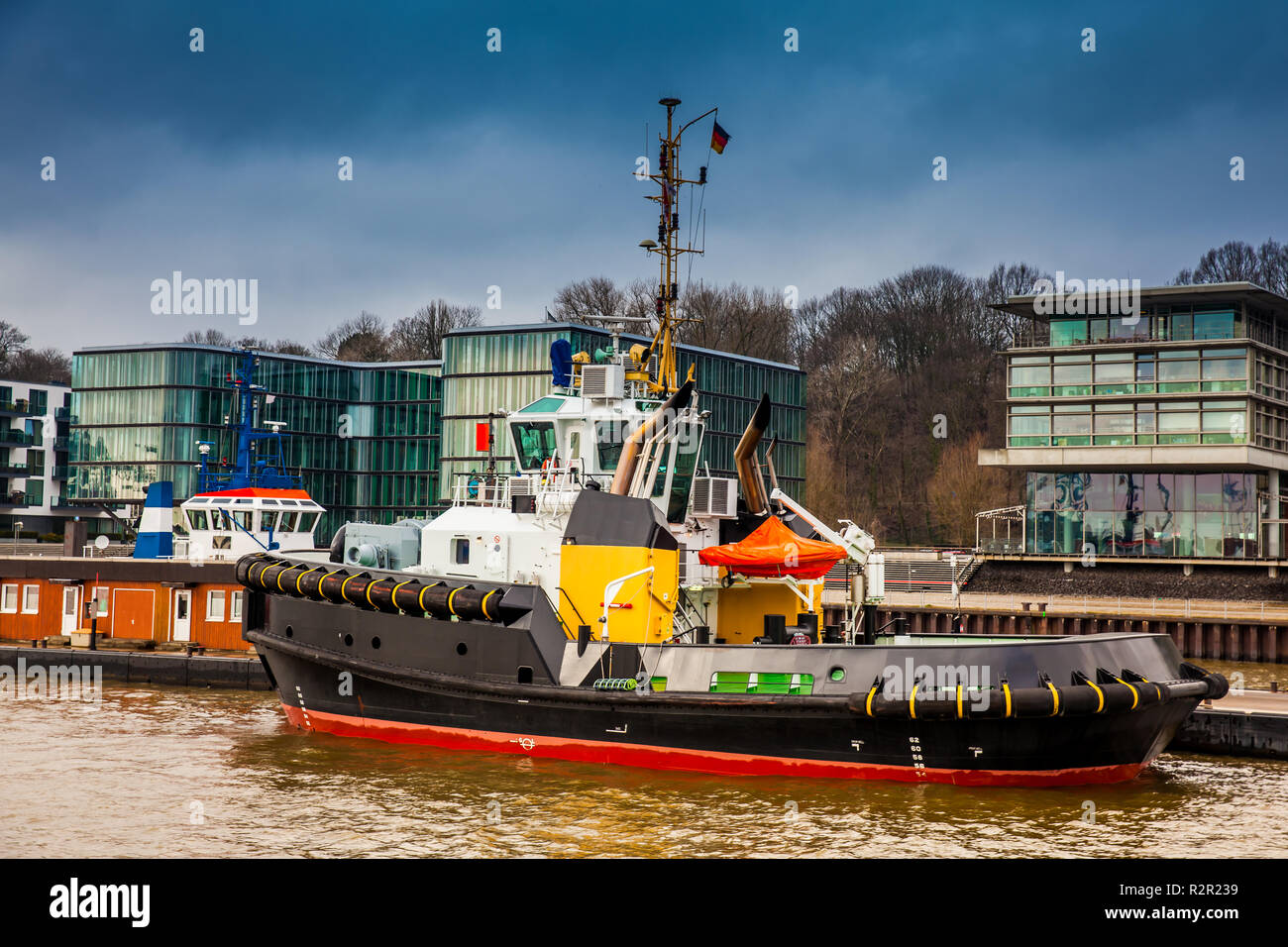 Tugboat dock hi-res stock photography and images - Alamy