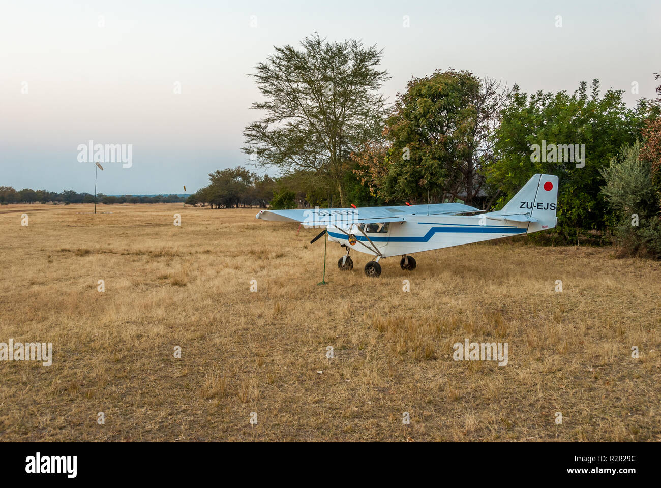Kunkuru private lodge in the bush veld area of South Africa Stock Photo ...