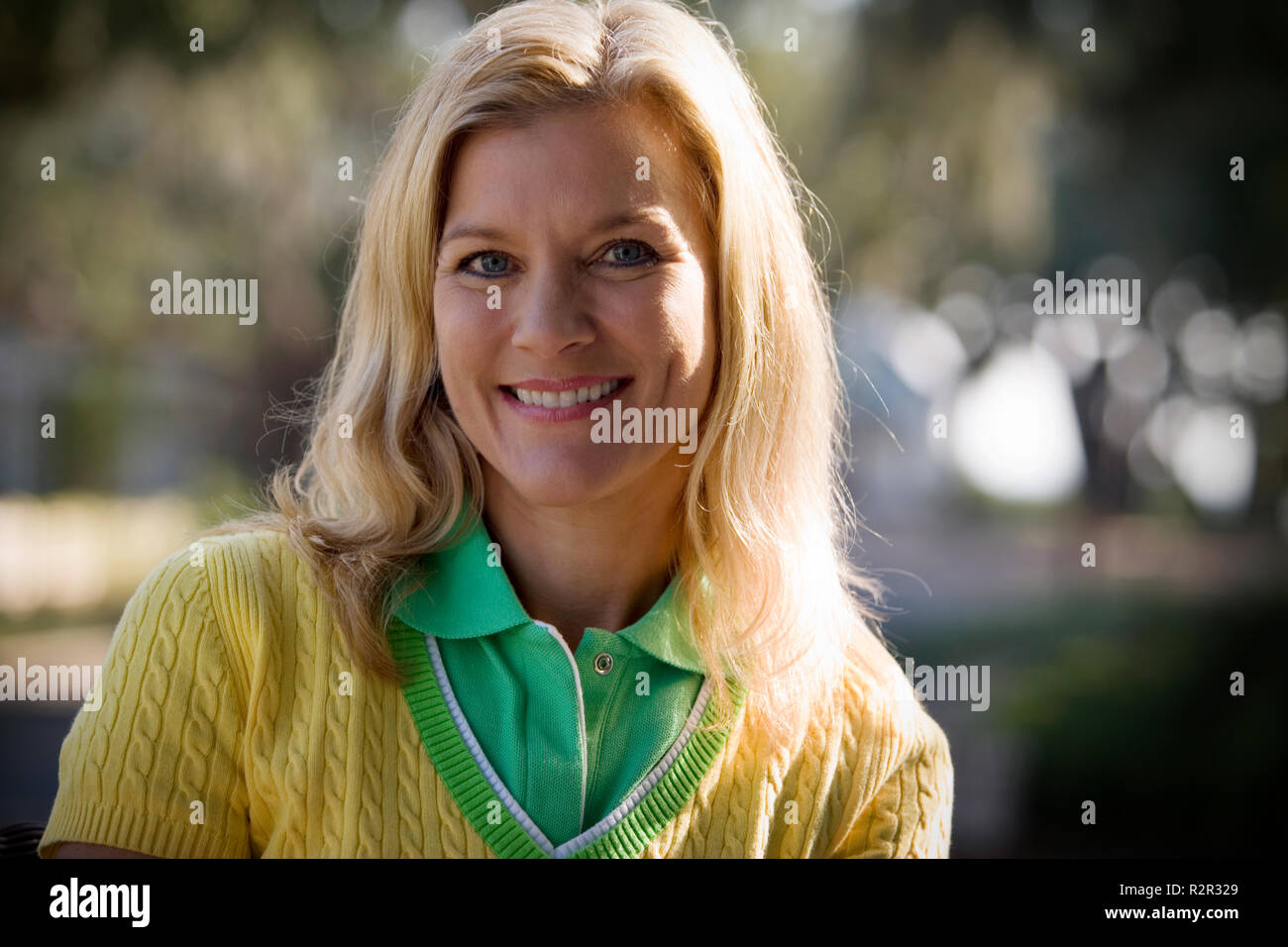 Headshots portraits happy cheerful hi-res stock photography and images ...