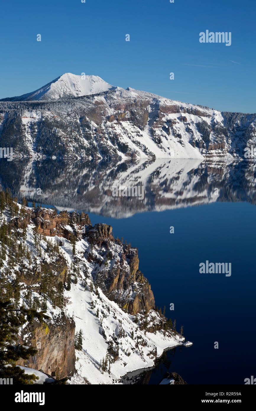 OR02441-00...OREGON - View over Pumice Point to Mount Scott from the ...