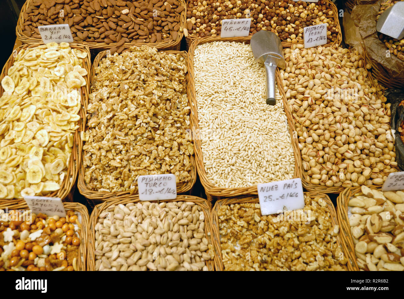 Team peanuts hi-res stock photography and images - Alamy