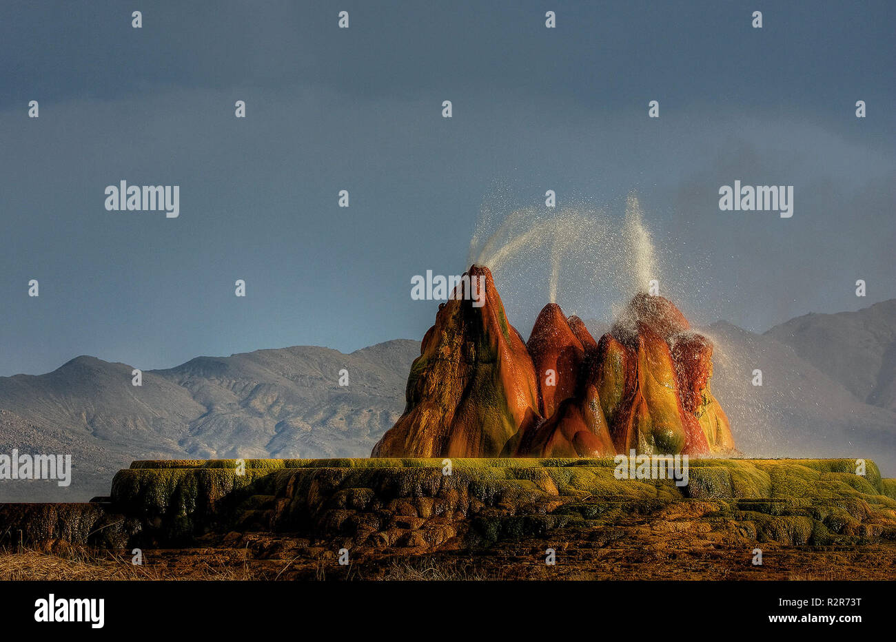 Fly geyser hi-res stock photography and images - Alamy