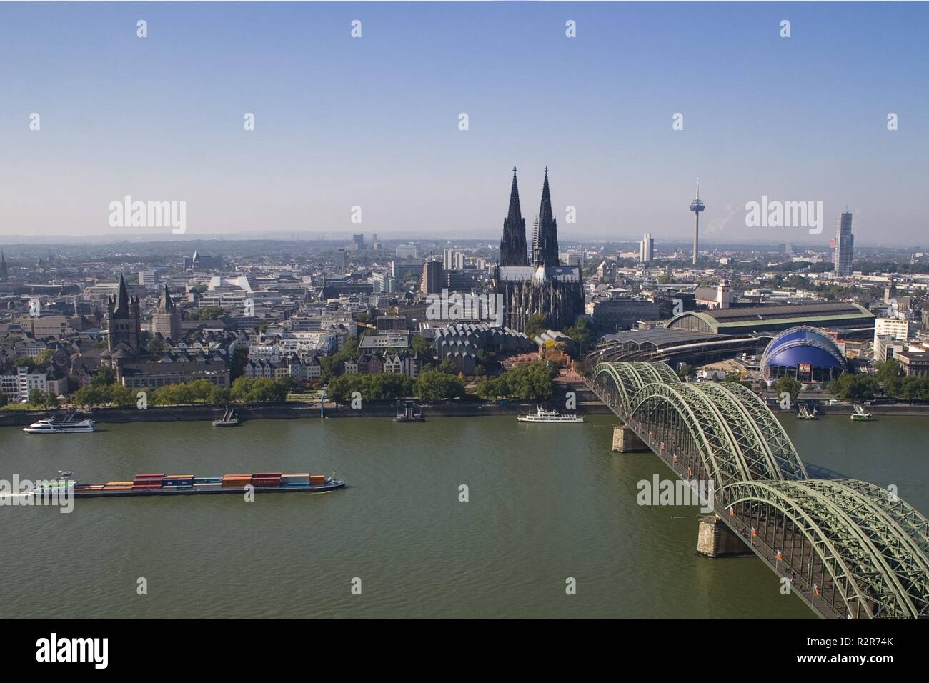 Cologne philharmonic orchestra hi-res stock photography and images - Alamy