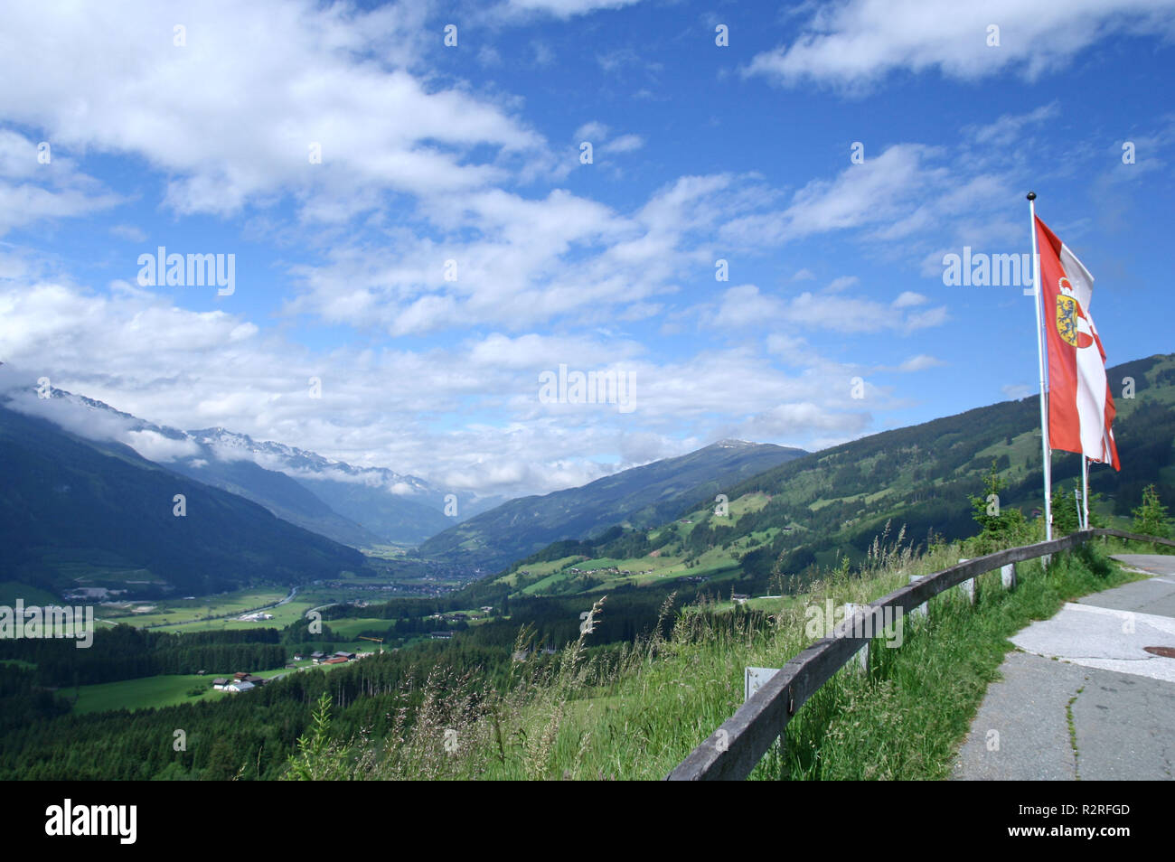 Pass thurn hi-res stock photography and images - Alamy