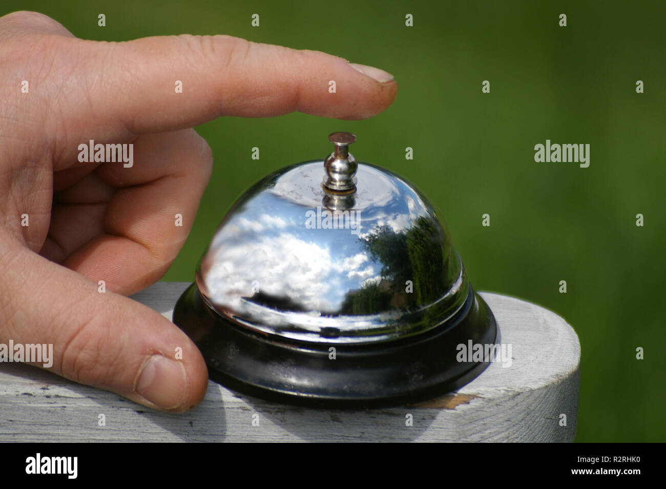 Zuhilfe hi-res stock photography and images - Alamy