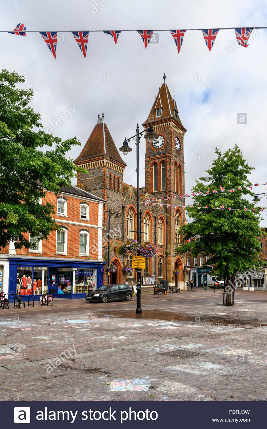 Newbury, Berkshire Market Square High Resolution Stock Photography and ...