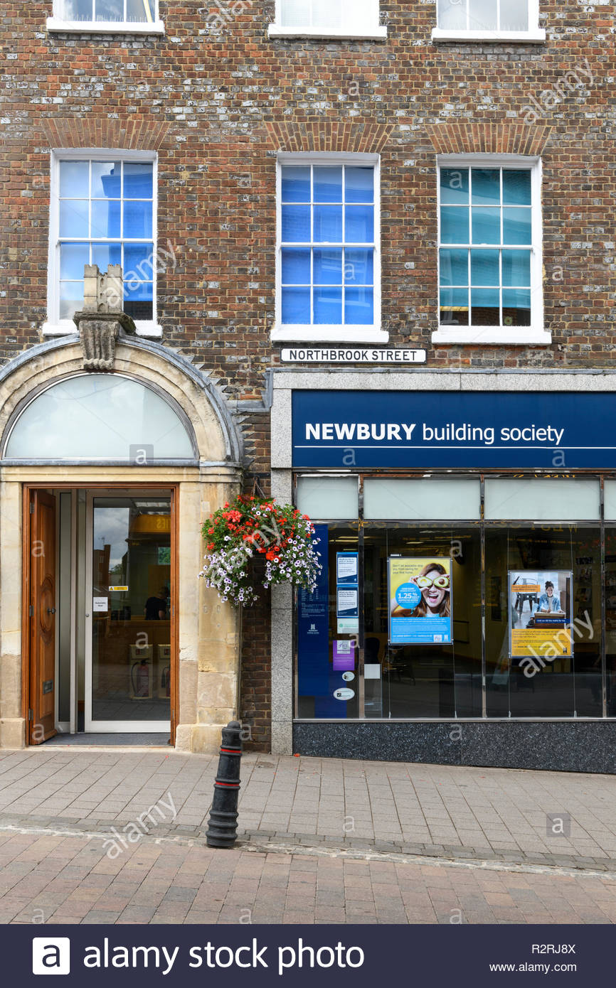 Bank Branch Uk Window High Resolution Stock Photography and Images - Alamy