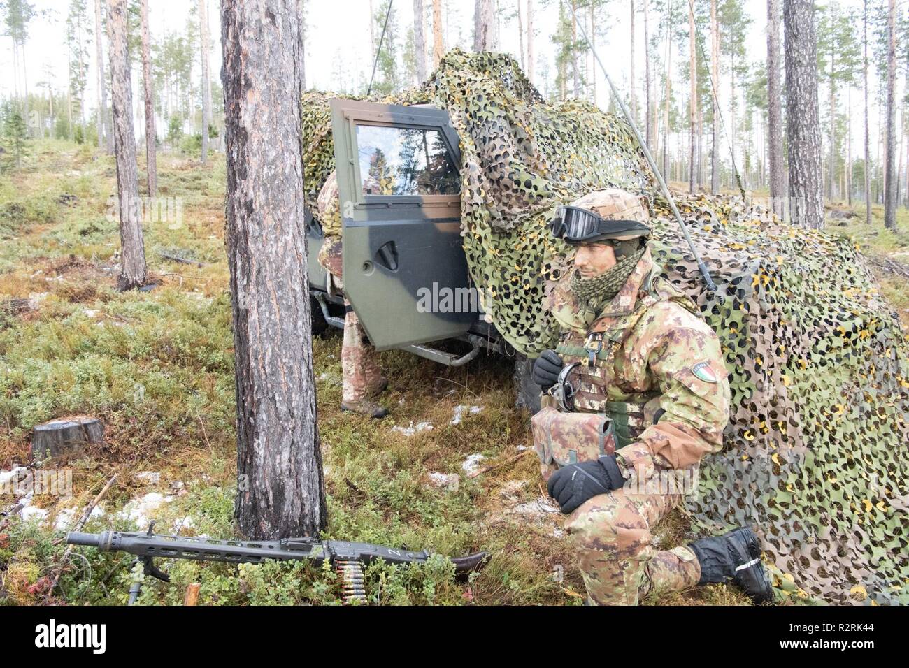 Us solder hi-res stock photography and images - Alamy