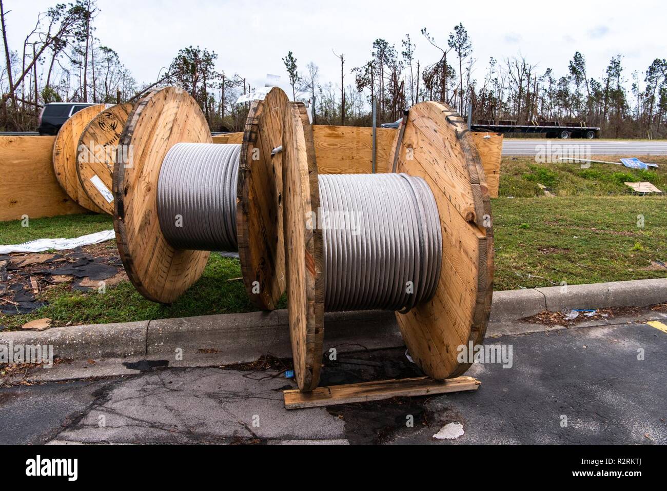 Panama City, FL., Nov. 2, 2018--Linesmen work to restore power in the ...