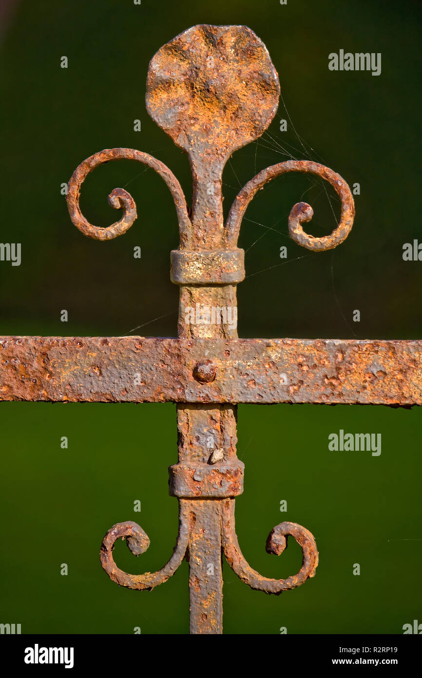 rusty iron fence - fence scene Stock Photo - Alamy