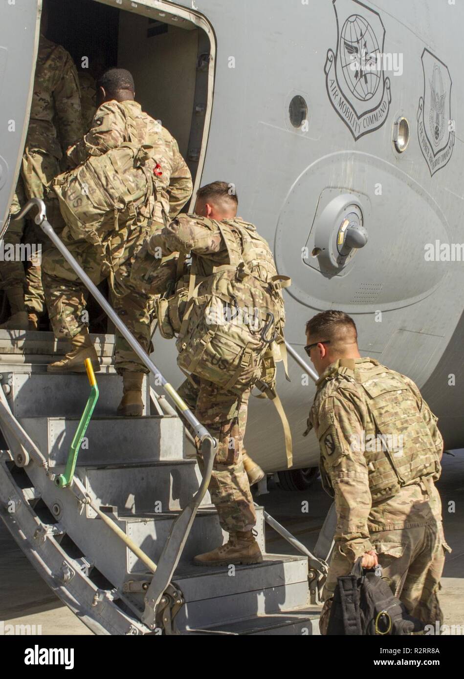 Soldiers assigned to 2nd Battalion, 198th Armor Regiment, 155th Armored ...