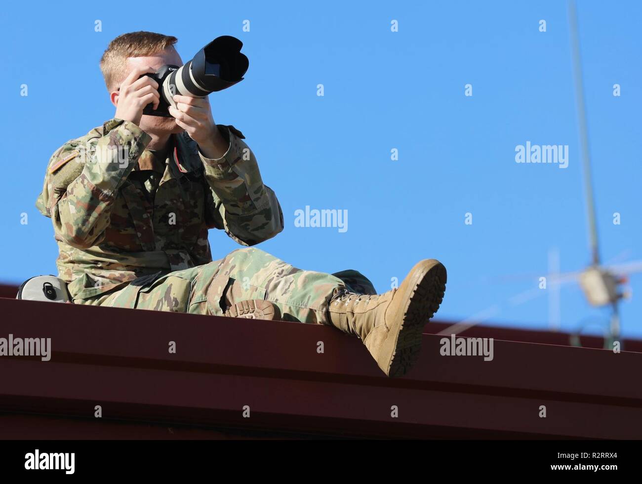 Fast rope insertion extraction hi-res stock photography and images - Alamy