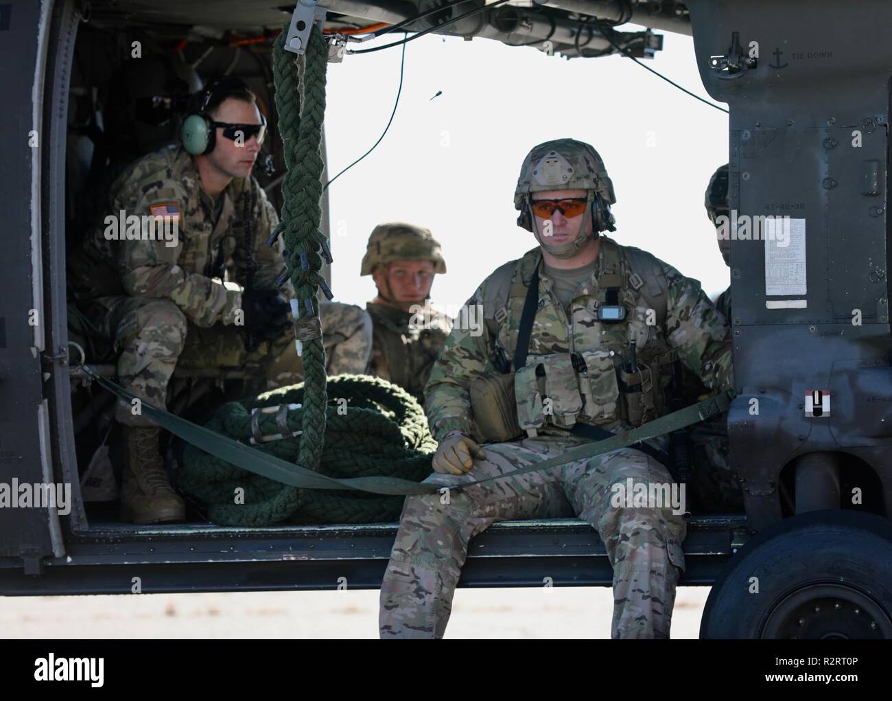 U s army ranger fast rope hi-res stock photography and images - Alamy