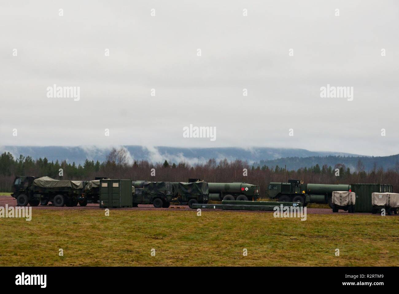 U s army vehicles 1980s hi-res stock photography and images - Alamy