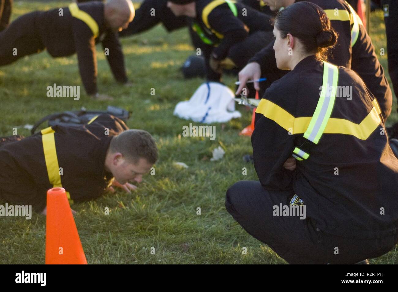 Soldiers from 1st Battalion 293rd Infantry Regiment in Ft. Wayne ...