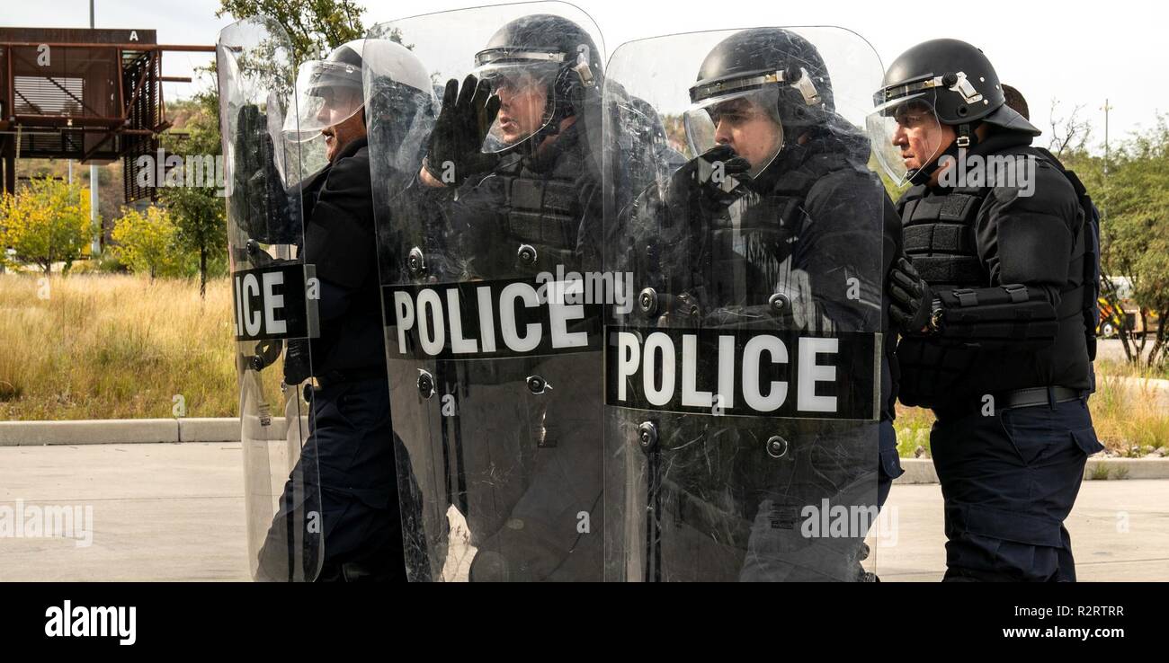 Mobile Field Force officers from the Office of Field Operations train ...