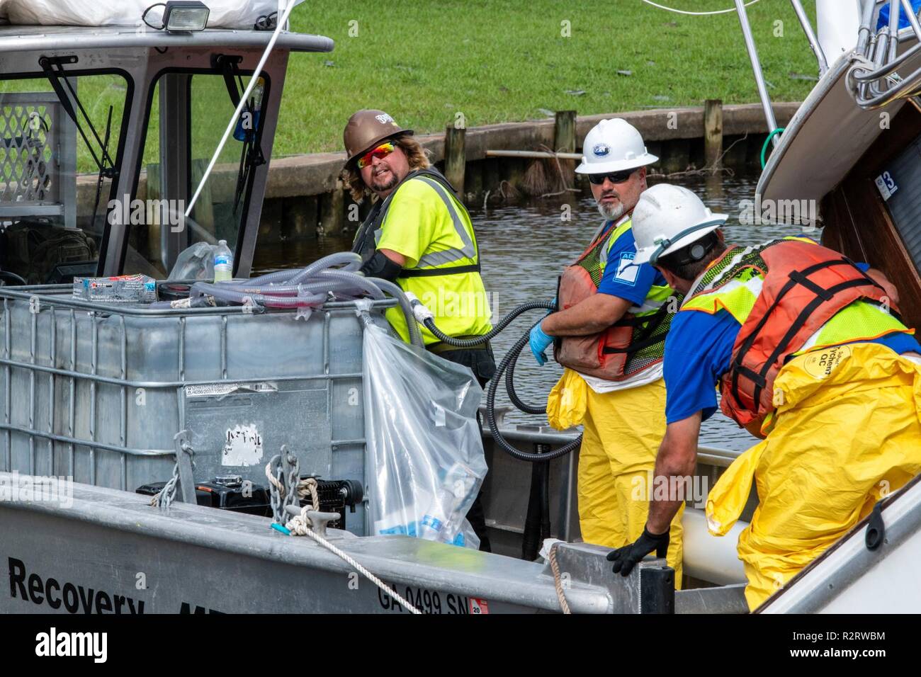 Lynn Haven, FL., Nov. 7, 2018--NOAA provides assistance to the Coast ...