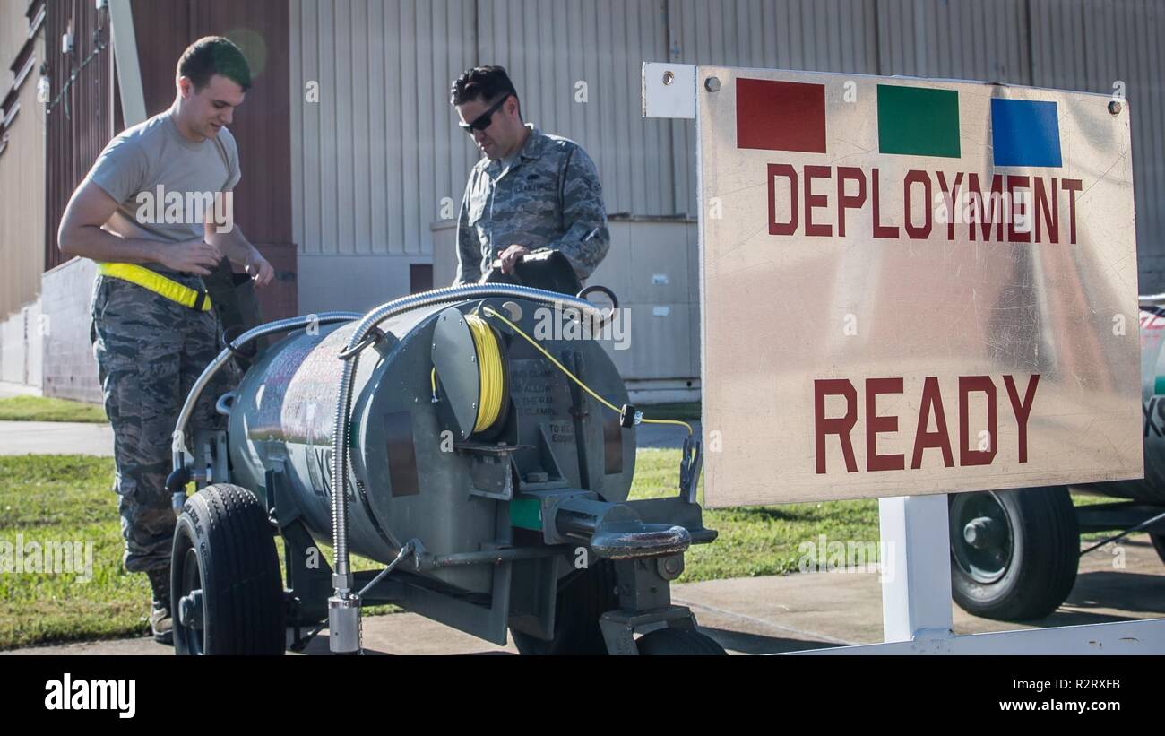 Oxygen generators hi-res stock photography and images - Alamy