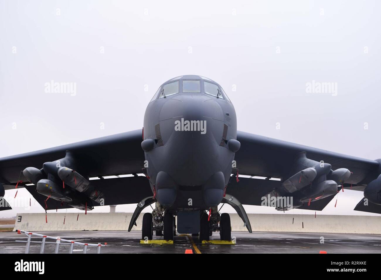 Electromagnetic spectrum operations hi-res stock photography and images ...