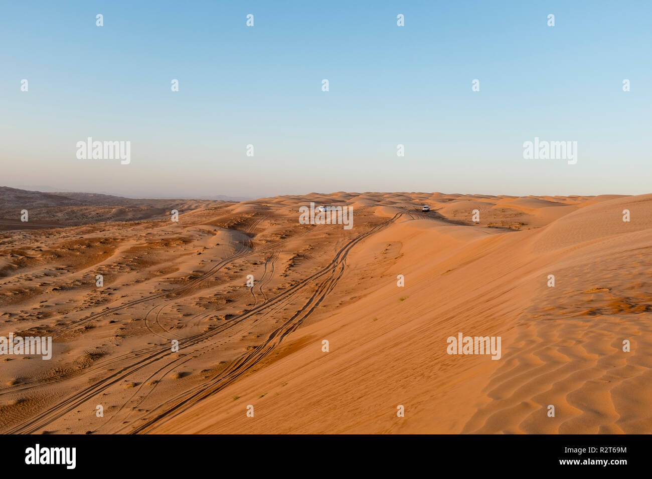 Sand dunes in Sharqiya Sands, also known as Wahiba Sands, Oman Stock ...