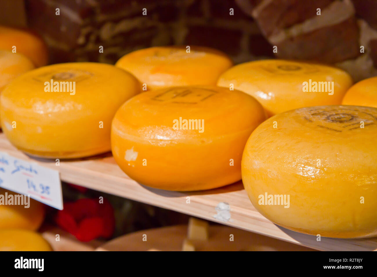 Rounds Cheddar Cheese High Resolution Stock Photography and Images - Alamy