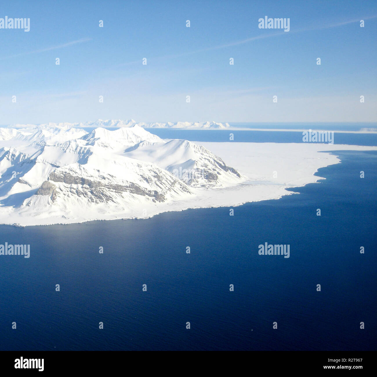 Melting ice caps background hi-res stock photography and images - Alamy