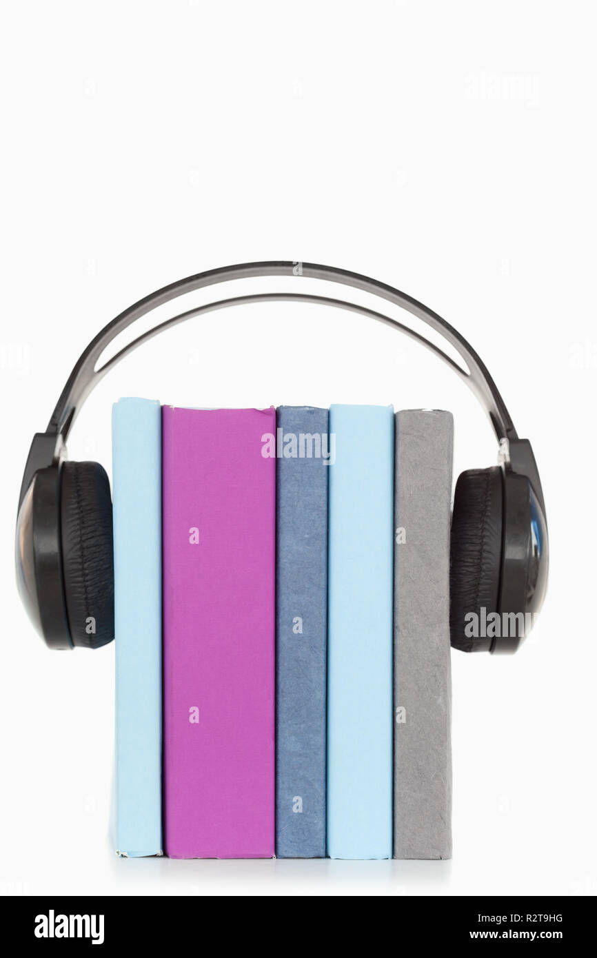 Pile sheet music hi-res stock photography and images - Alamy