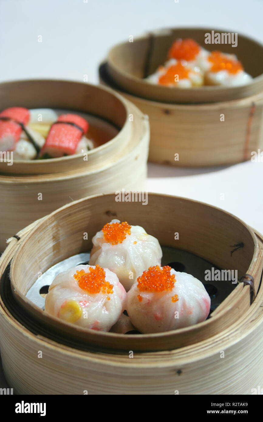 Dum sum hi-res stock photography and images - Alamy
