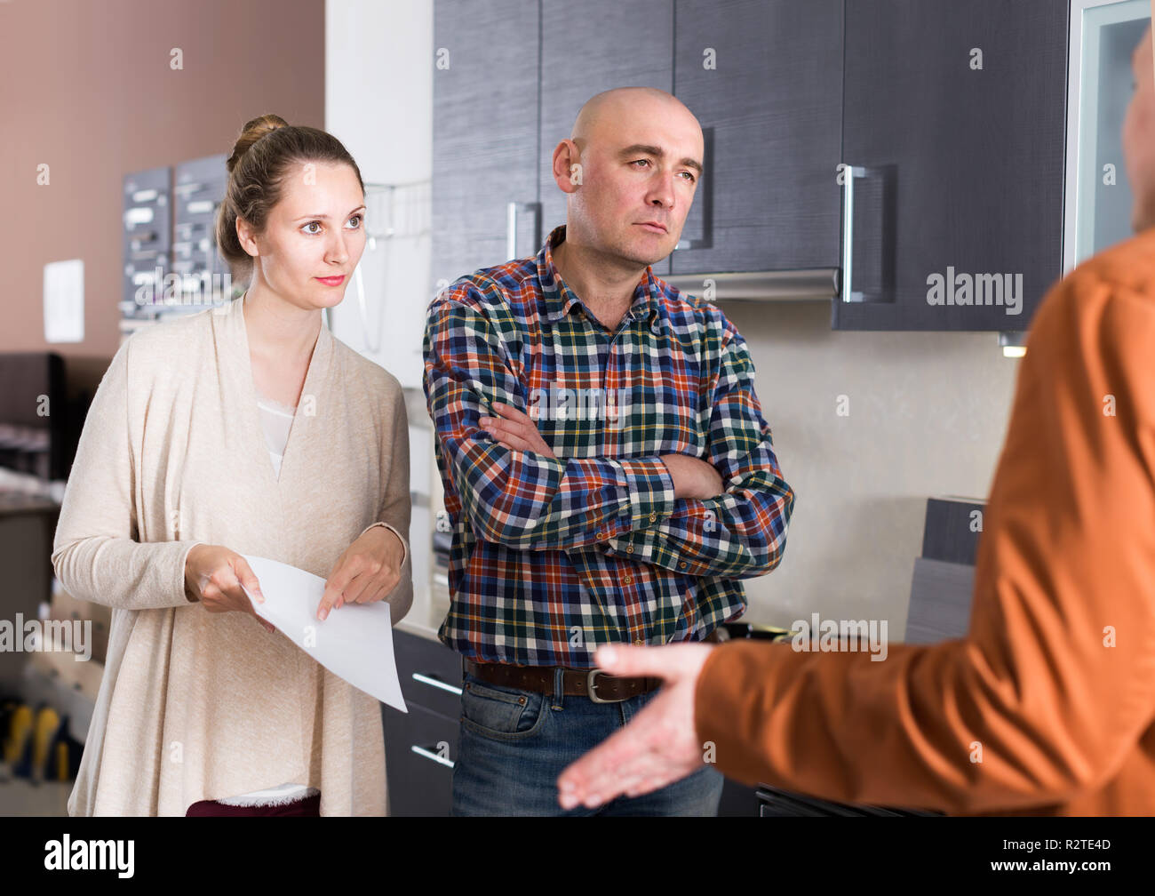 Poor quality goods hi-res stock photography and images - Alamy