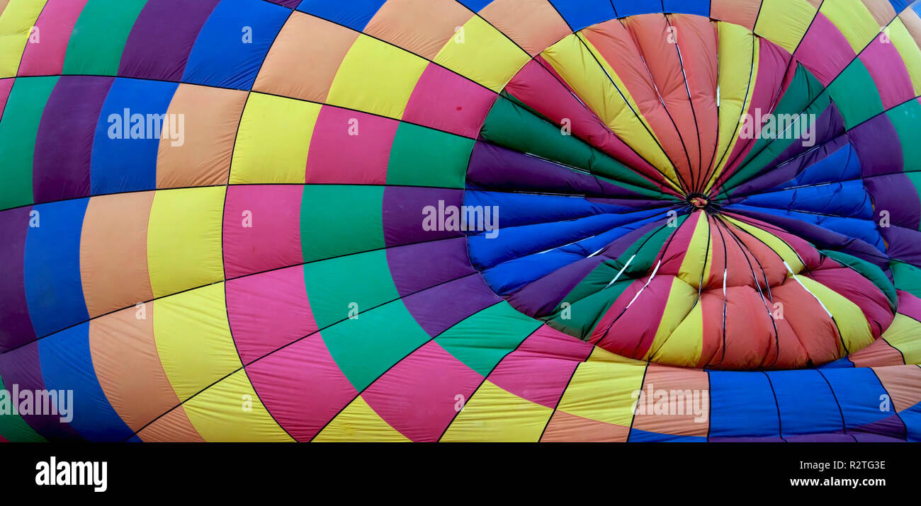 Colours hot air balloon texture hi-res stock photography and images - Alamy