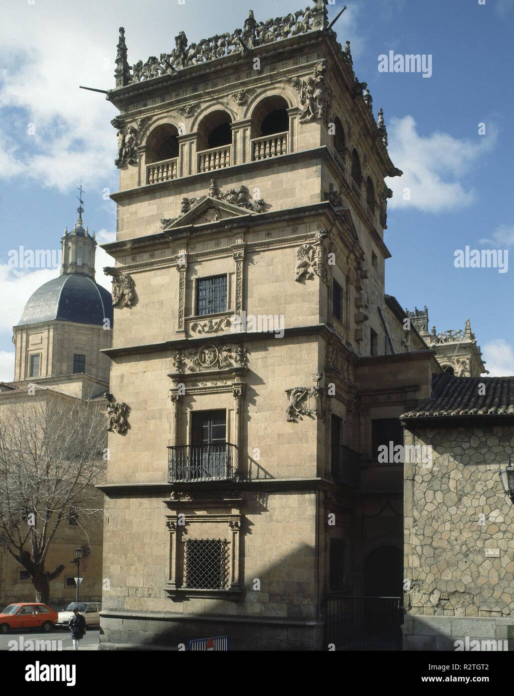 TORRE DEL PALACIO DE MONTERREY - SIGLO XVI. Author: GIL DE HONTAÑON ...