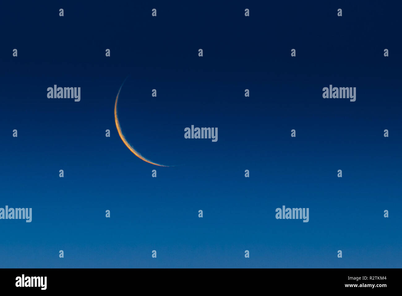 Half moon shapes hi-res stock photography and images - Alamy