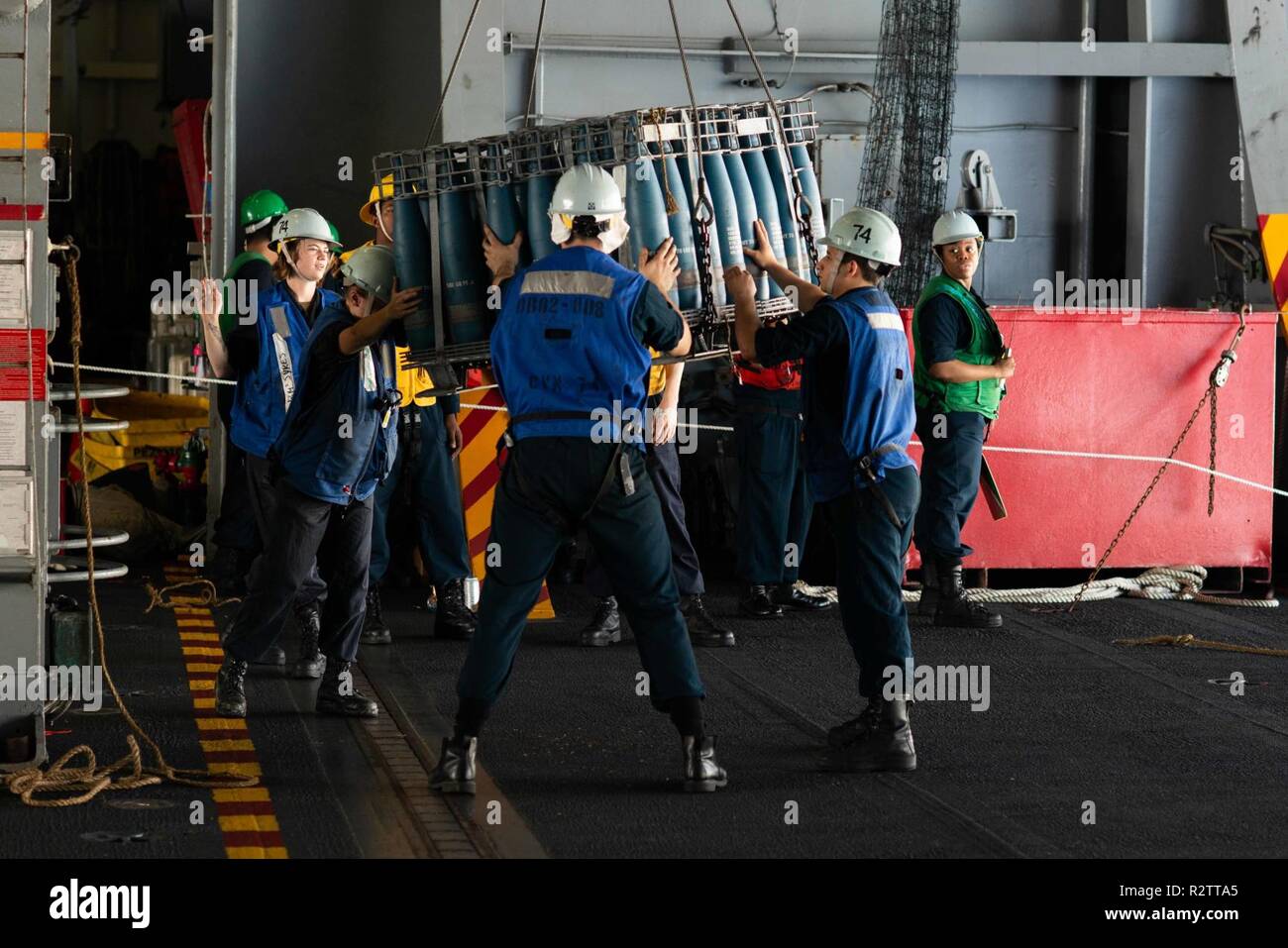 PHILIPPINE SEA (Nov. 13, 2018) Boatswain's Mate 3rd Class Tanesha Brown ...