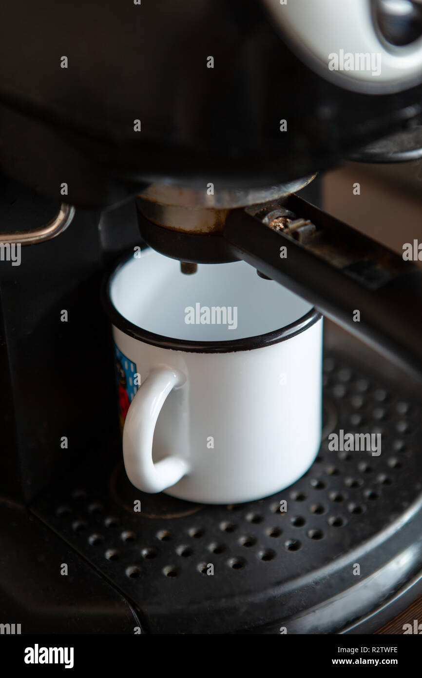 Liquid maker hi-res stock photography and images - Alamy