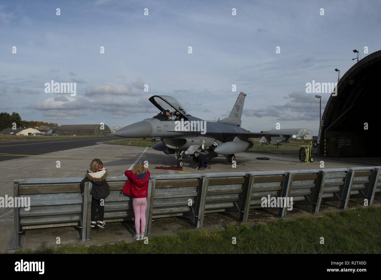 U.S. Air Force Maj. Kevin Bunten, 480th fighter squadron pilot, returns ...