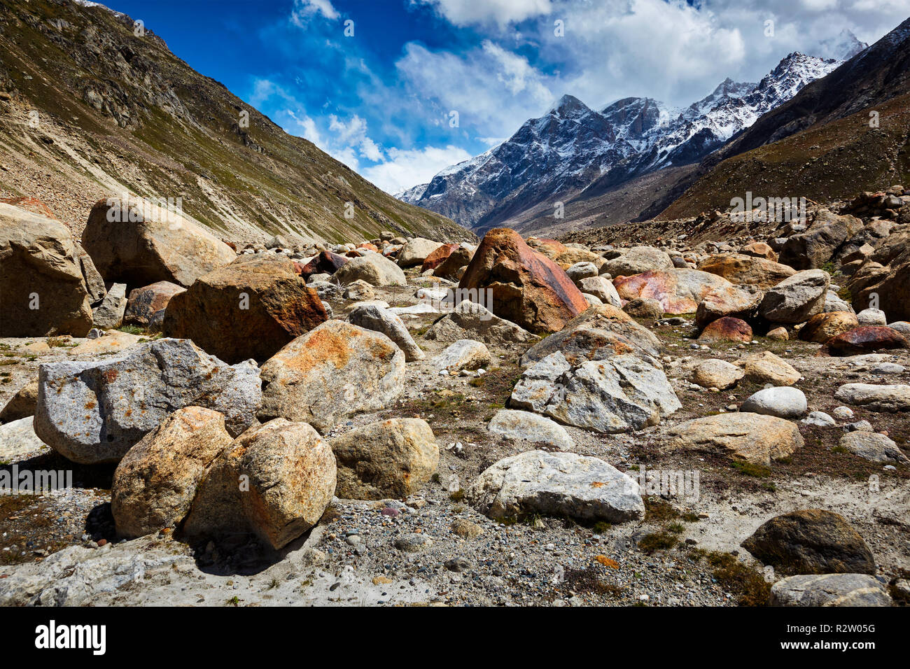 Lahaul rocks hi-res stock photography and images - Alamy