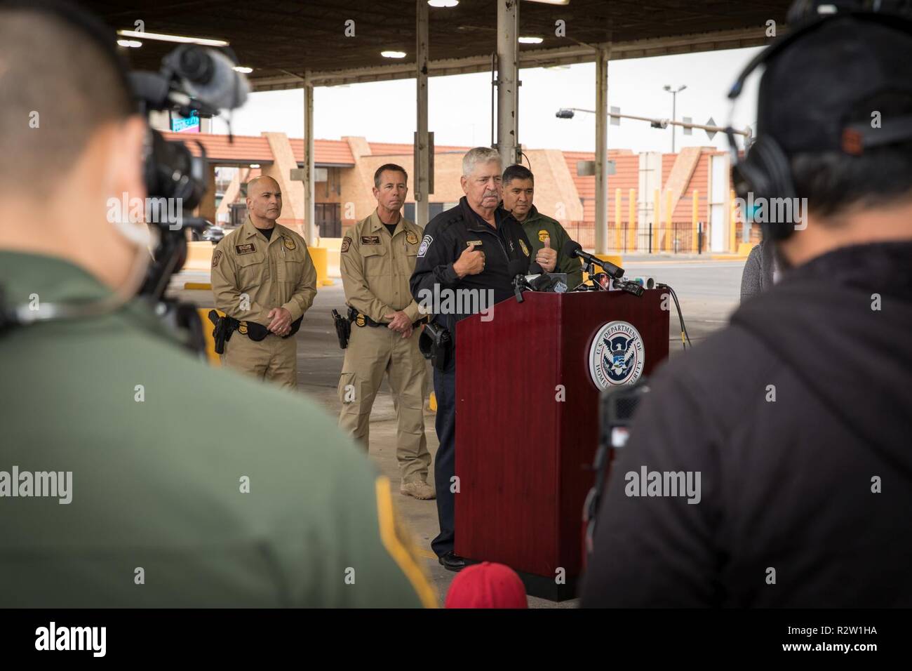 Hidalgo texas u s customs border protection hi-res stock photography ...