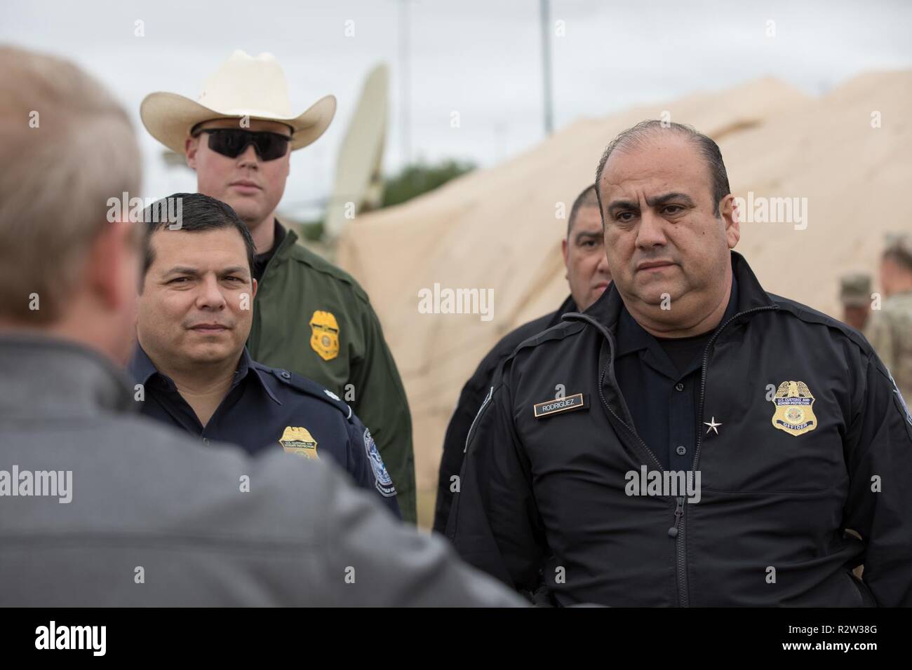 Members of U.S. Customs and Border Protection tour the Department of ...