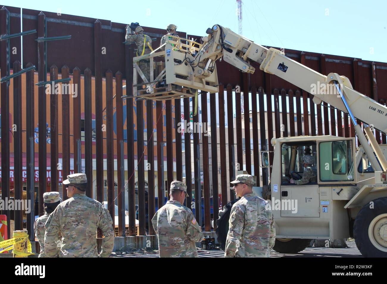 10k Forklift High Resolution Stock Photography and Images - Alamy