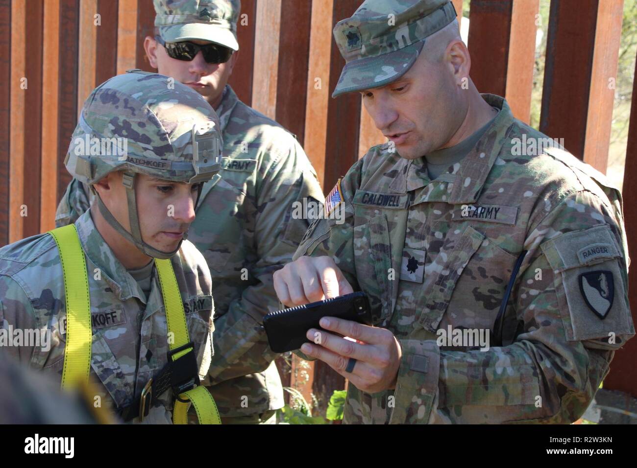104th engineer construction company hi-res stock photography and images ...