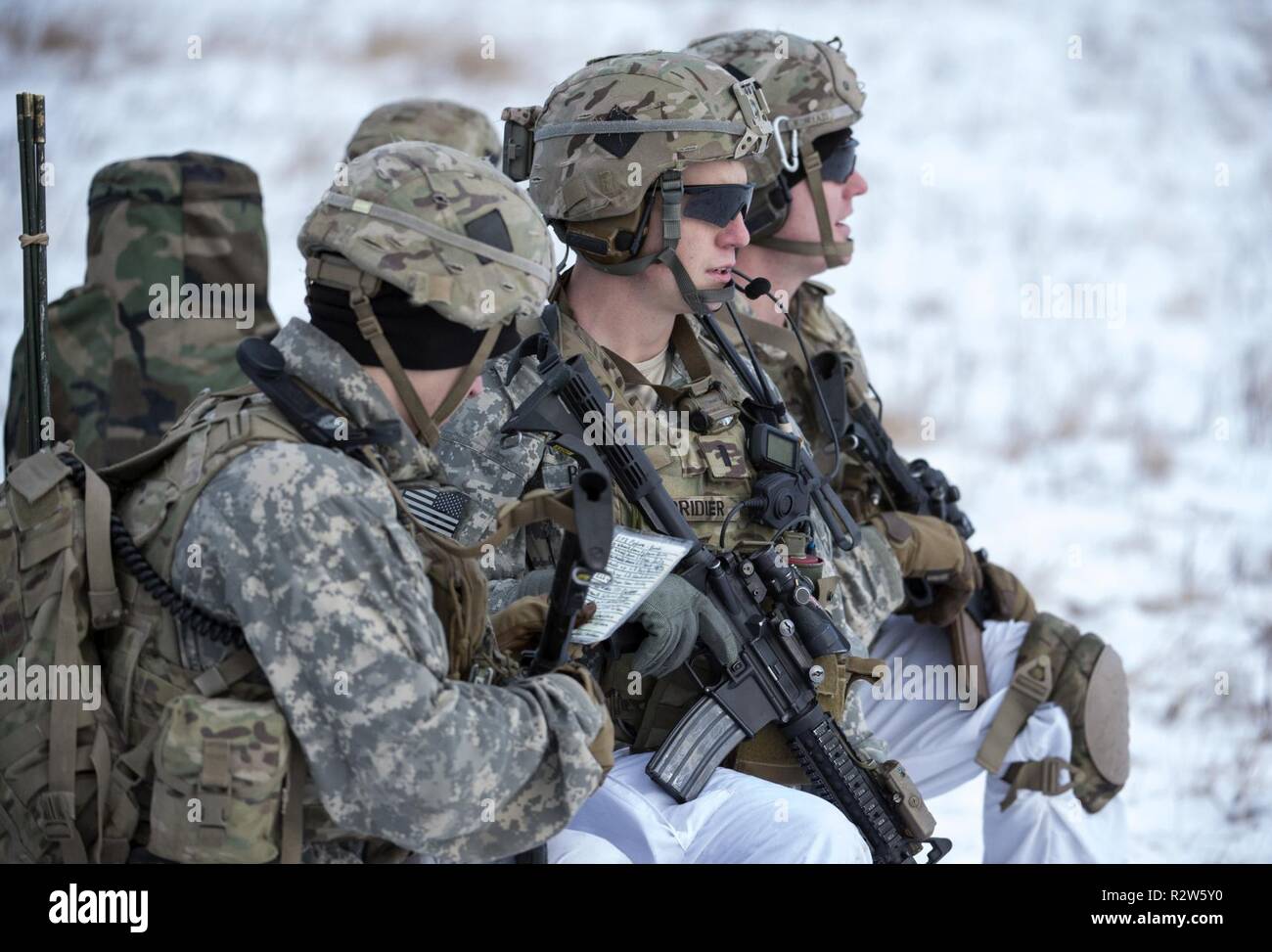 Army paratroopers assigned to Blackfoot Company, 1st Battalion, 501st ...