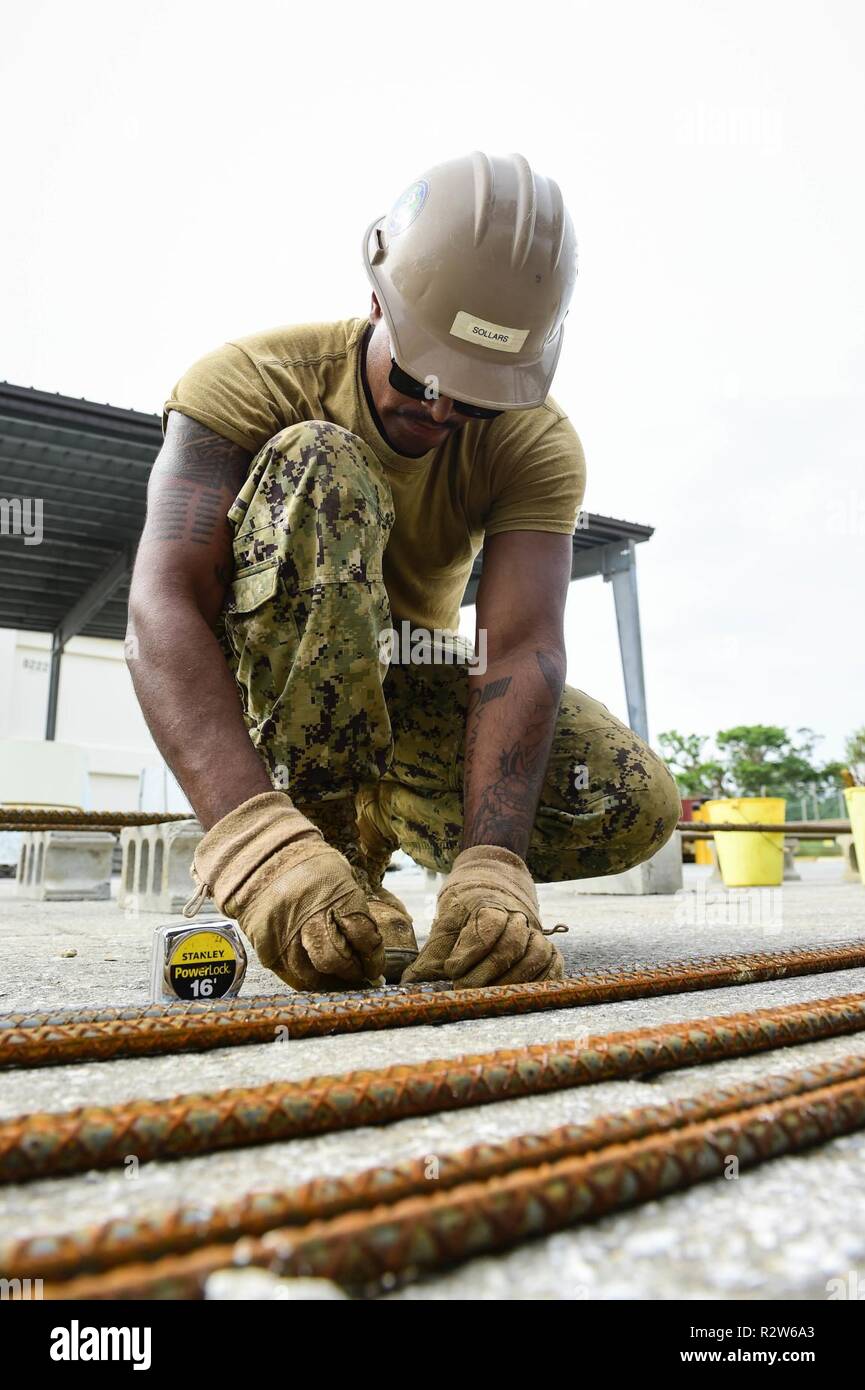 Rebar splice hi-res stock photography and images - Alamy