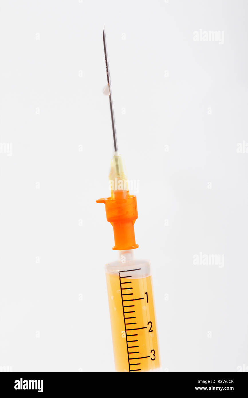 Injection serum hi-res stock photography and images - Alamy