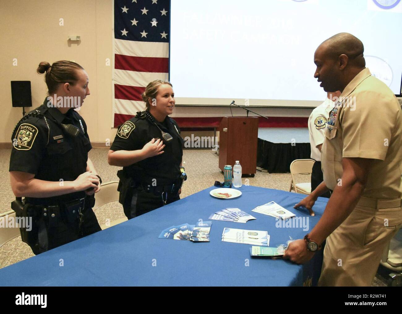 Us cyber command operations hi-res stock photography and images - Alamy