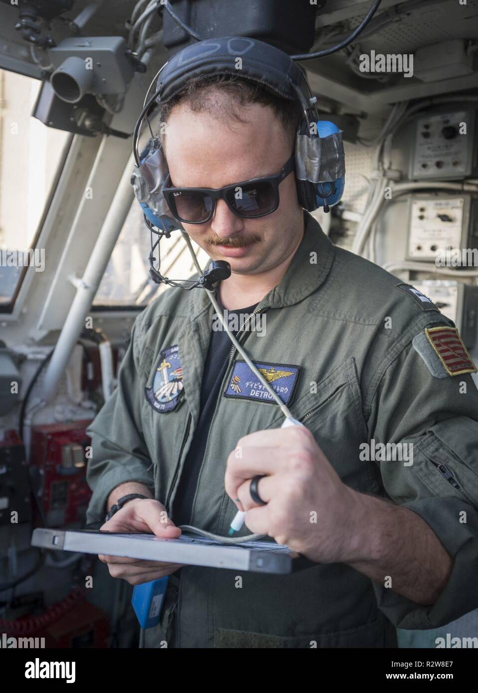 PHILIPPINE SEA (Nov. 14, 2018) Lt. David Clitheroe, from Hillsboro, Ore ...