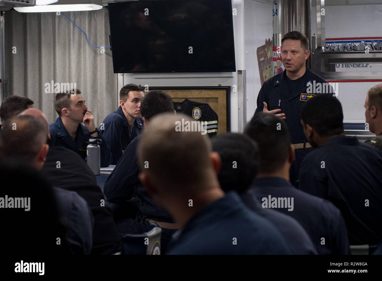 Commander of destroyer squadron desron 15 hi-res stock photography and ...