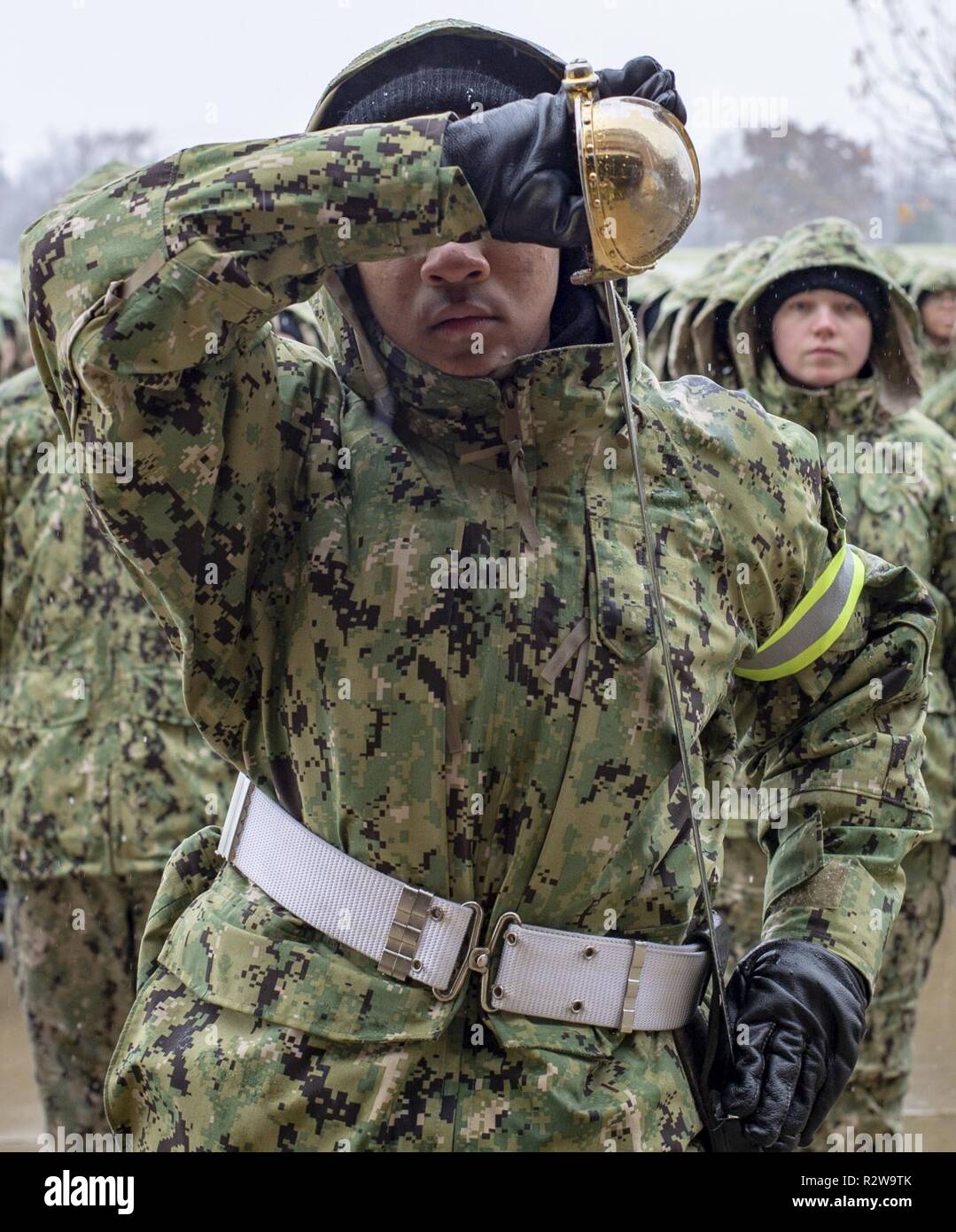 GREAT LAKES, Ill. (Nov. 15, 2018) A recruit chief petty officer cases ...